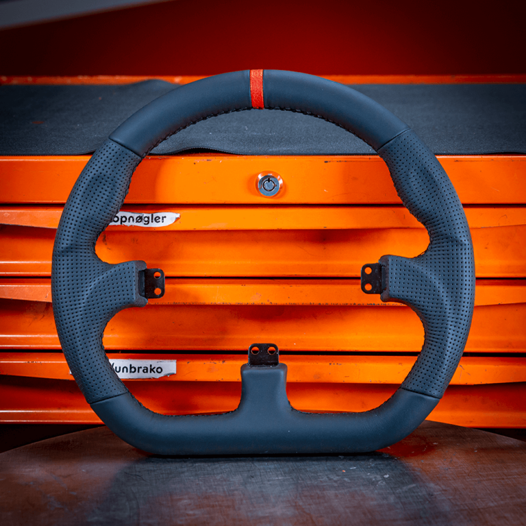 Closed D Black Leather Rim for Enhanced Sim Racing