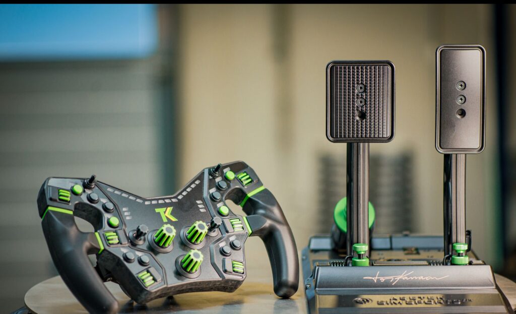 Tony Kanaan x Asetek SimSports