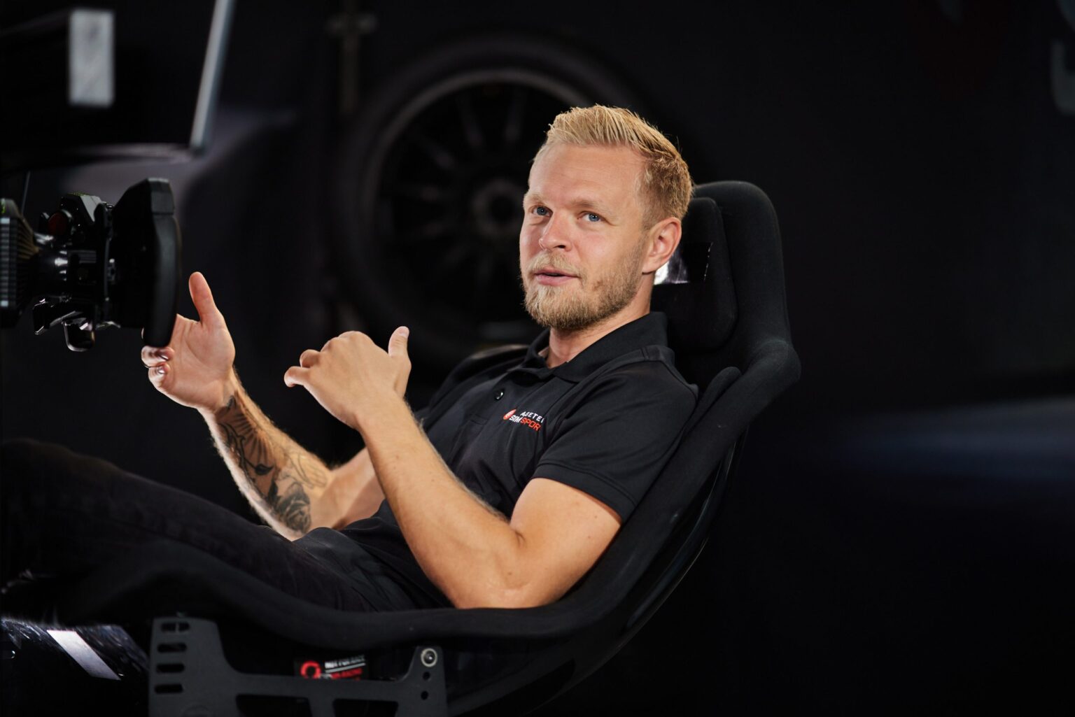 Sim Racing Ergonomics: Tips for an Optimal Racing Setup - Asetek Simsports