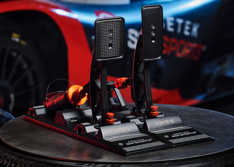 Load Cell vs. Hydraulic Pedals: Which One is Best for Sim Racing ...