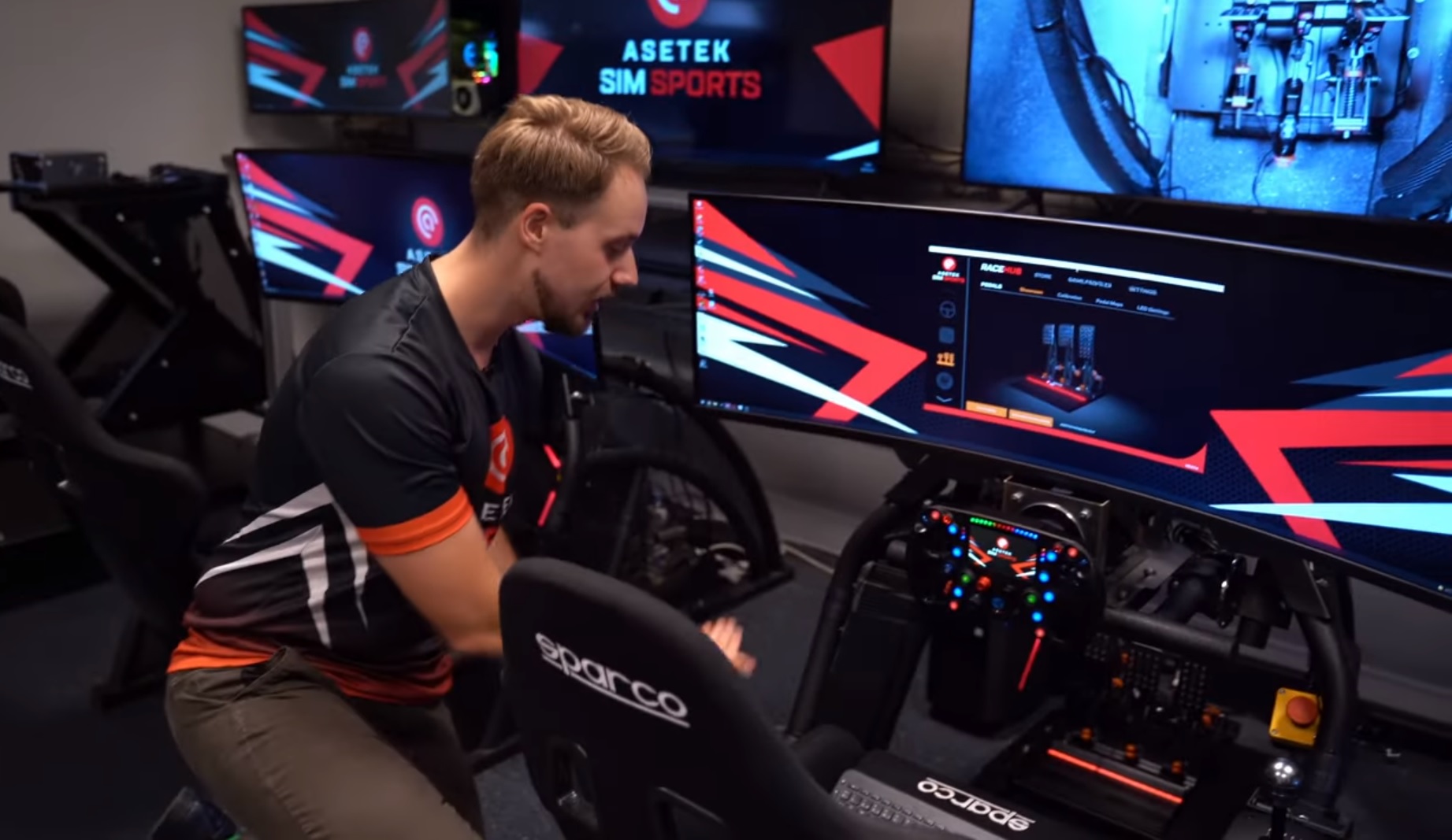 Better Ergonomics in a Racing Simulator - Asetek